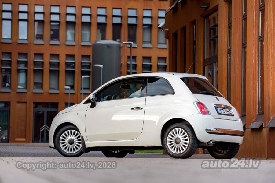 White Fiat 500 2008 in Tartu, with an engine capacity of 1.20 L and mileage of 105 thousand km for 2899 €, photo 8 on AUTOMOTO.COM.LV