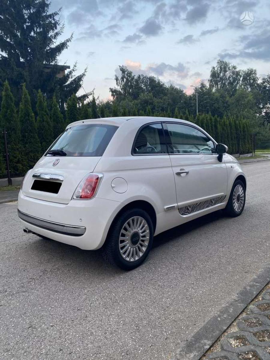 Balts Fiat 500 2008 Viļņa, ar dzinēja tilpumu 1.20 L un nobraukumu 93 tūkst. km par 3450 €, foto 5 vietnē AUTOMOTO.COM.LV