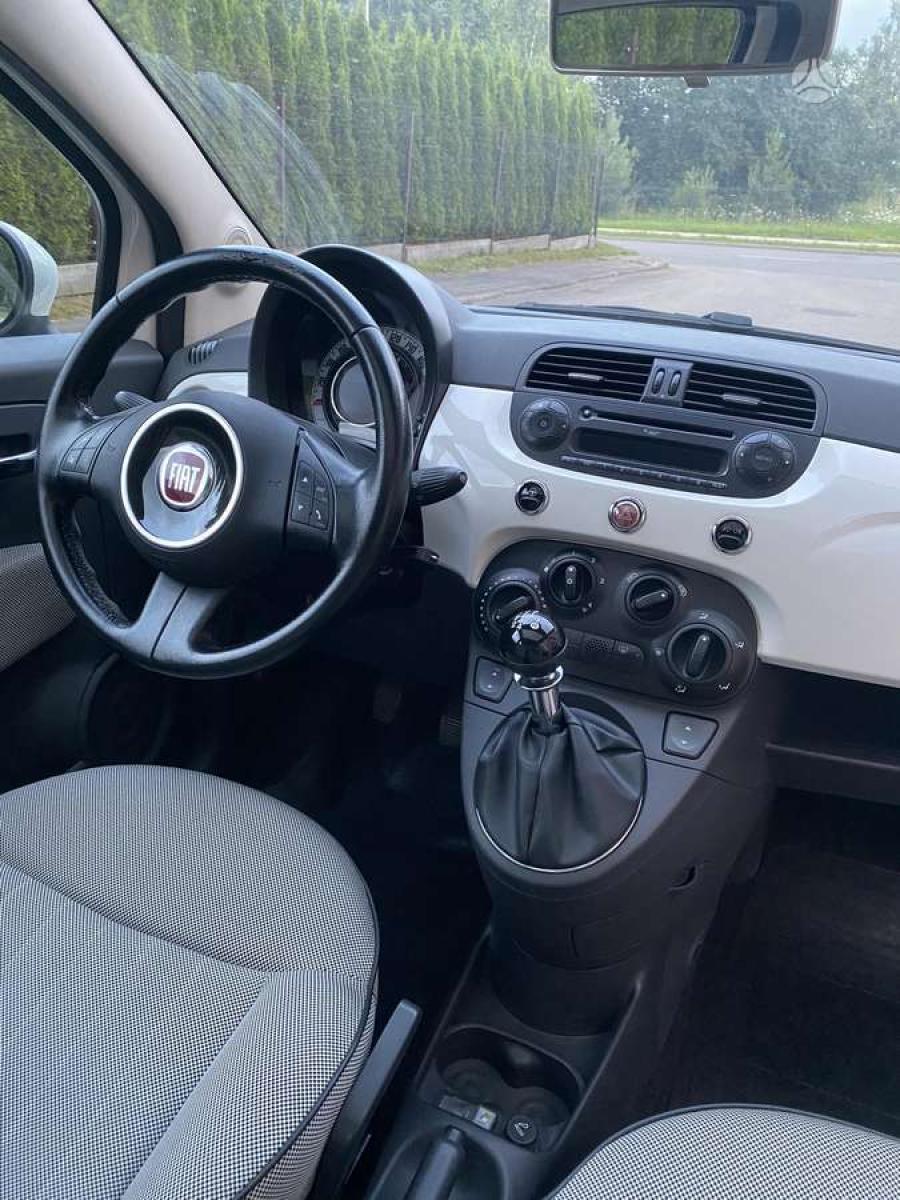 Balts Fiat 500 2008 Viļņa, ar dzinēja tilpumu 1.20 L un nobraukumu 93 tūkst. km par 3450 €, foto 17 vietnē AUTOMOTO.COM.LV