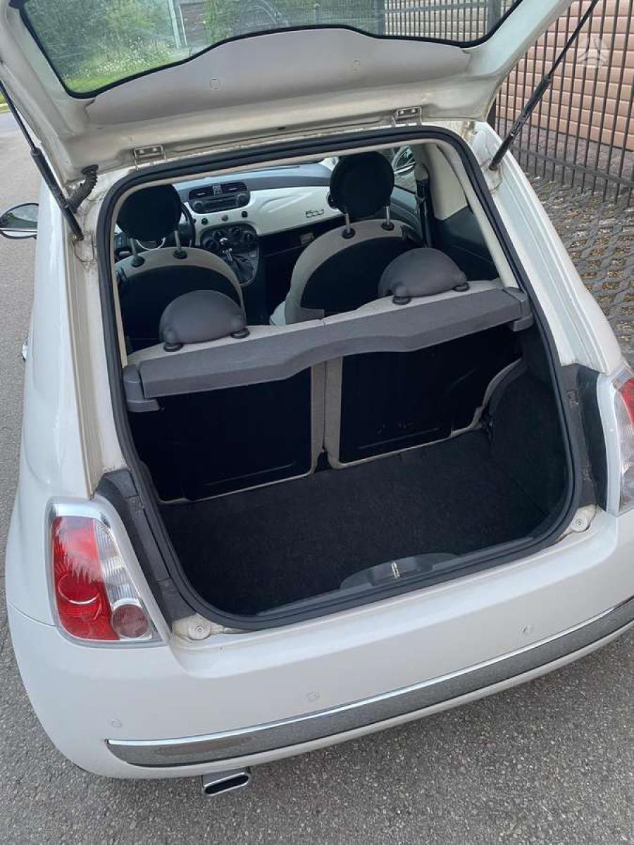 Balts Fiat 500 2008 Viļņa, ar dzinēja tilpumu 1.20 L un nobraukumu 93 tūkst. km par 3450 €, foto 24 vietnē AUTOMOTO.COM.LV