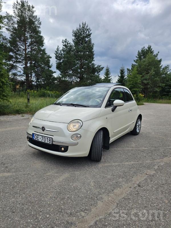 White Fiat 500 2008 in Jurmala, with an engine capacity of 1.40 L and mileage of 150 thousand km for 3550 €, photo 2 on AUTOMOTO.COM.LV