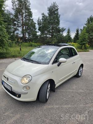 White Fiat 500 2008 in Riga, with an engine capacity of 1.40 L and mileage of 150 thousand km for 3500 €, photo 6 on AUTOMOTO.COM.LV