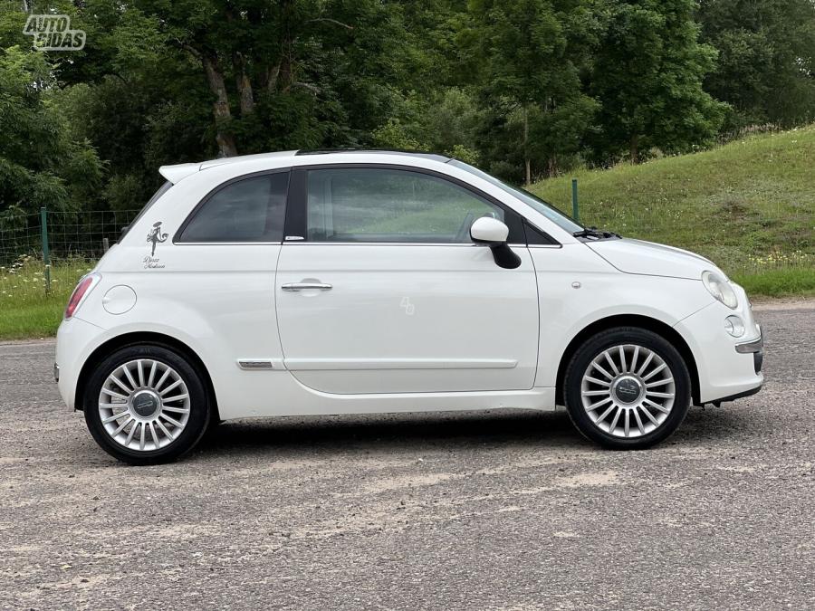 Balts Fiat 500 2009 Utena, ar dzinēja tilpumu 1.30 L un nobraukumu 196 tūkst. km par 2920 €, foto 12 vietnē AUTOMOTO.COM.LV