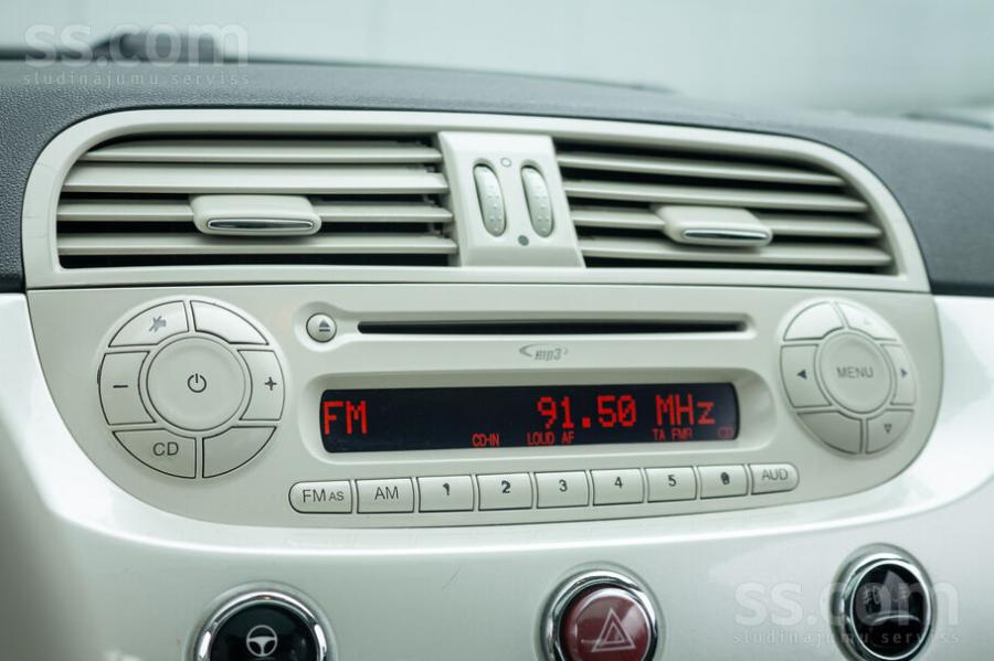 Balts Fiat 500 2011 Jelgava, ar dzinēja tilpumu 1.20 L un nobraukumu 341 tūkst. km par 2800 €, foto 15 vietnē AUTOMOTO.COM.LV