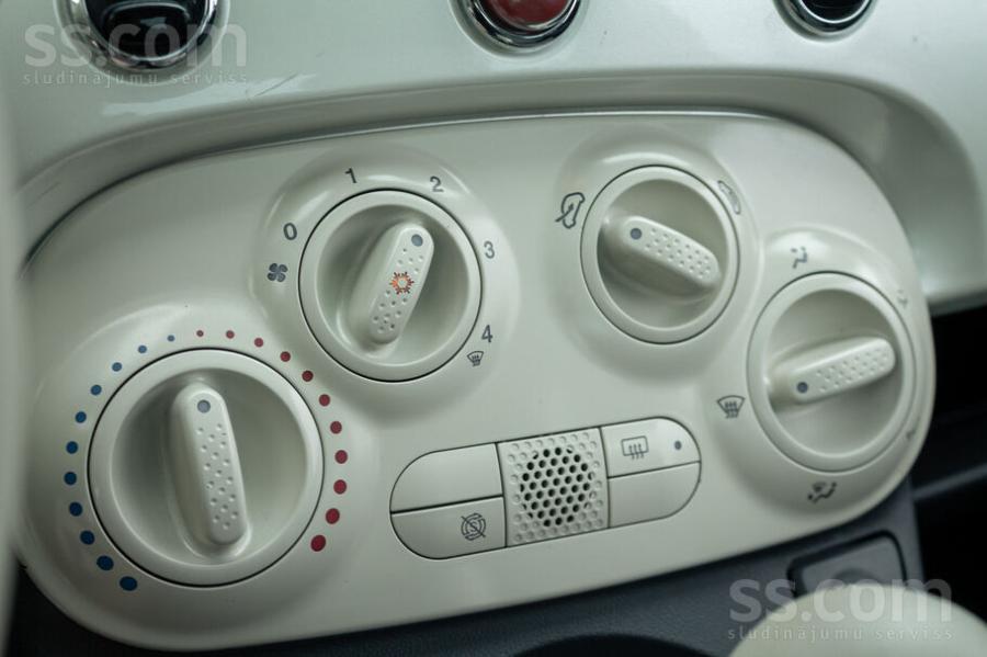 Balts Fiat 500 2011 Jelgava, ar dzinēja tilpumu 1.20 L un nobraukumu 341 tūkst. km par 2800 €, foto 16 vietnē AUTOMOTO.COM.LV