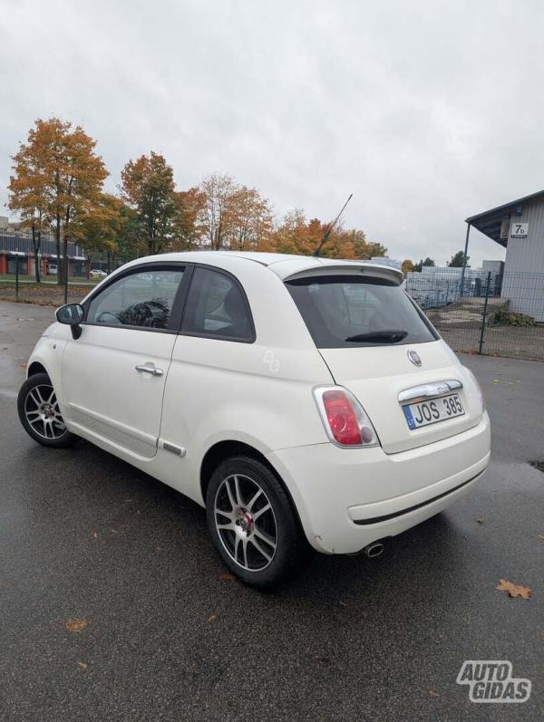 White Fiat 500 2011 in Panevezys, with an engine capacity of 1.20 L and mileage of 108 thousand km for 2350 €, photo 7 on AUTOMOTO.COM.LV