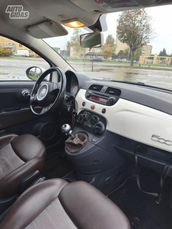 White Fiat 500 2011 in Panevezys, with an engine capacity of 1.20 L and mileage of 108 thousand km for 2350 €, photo 8 on AUTOMOTO.COM.LV