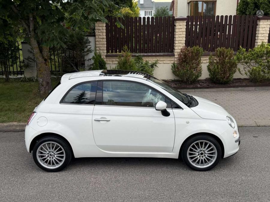 White Fiat 500 2014 in Vilnius, with an engine capacity of 1.20 L and mileage of 130 thousand km for 4450 €, photo 4 on AUTOMOTO.COM.LV