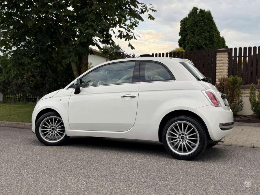 White Fiat 500 2014 in Vilnius, with an engine capacity of 1.20 L and mileage of 130 thousand km for 4450 €, photo 16 on AUTOMOTO.COM.LV