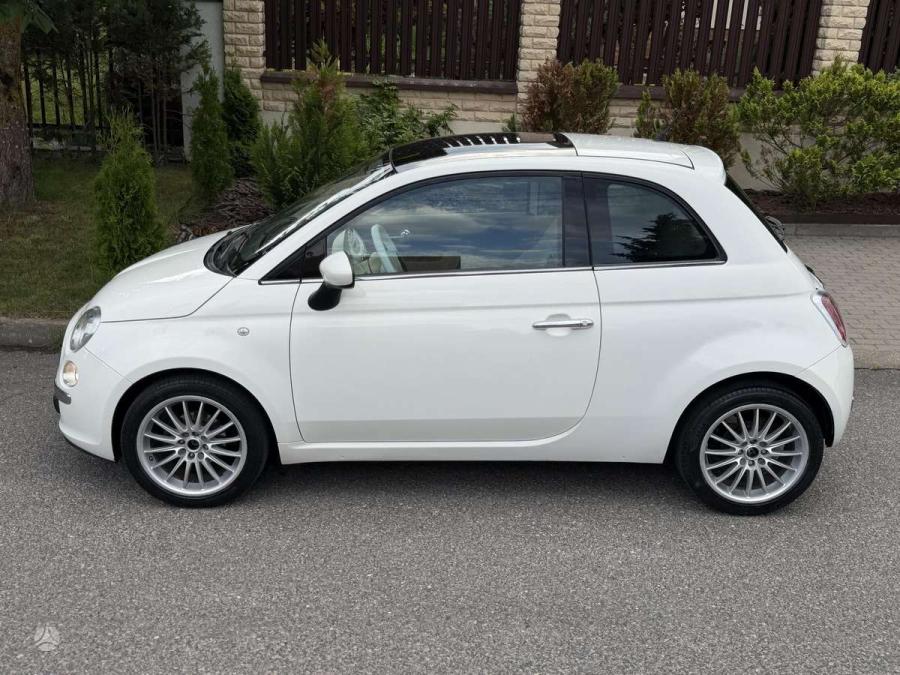 White Fiat 500 2014 in Vilnius, with an engine capacity of 1.20 L and mileage of 130 thousand km for 4450 €, photo 19 on AUTOMOTO.COM.LV