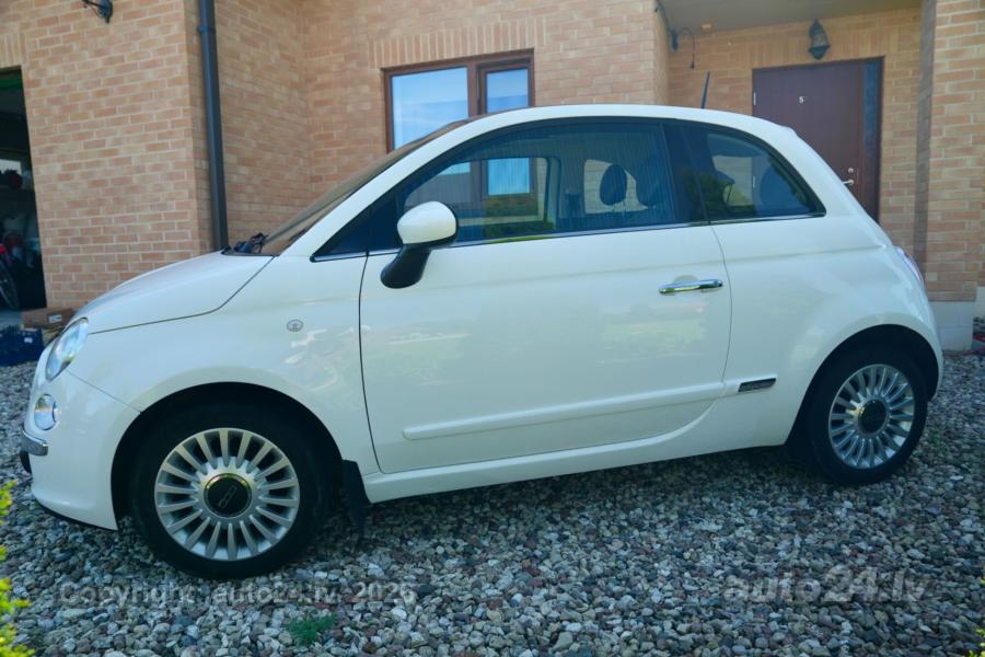 Balts Fiat 500 2014 Tallina, ar dzinēja tilpumu 1.20 L un nobraukumu 129 tūkst. km par 6200 €, foto 4 vietnē AUTOMOTO.COM.LV
