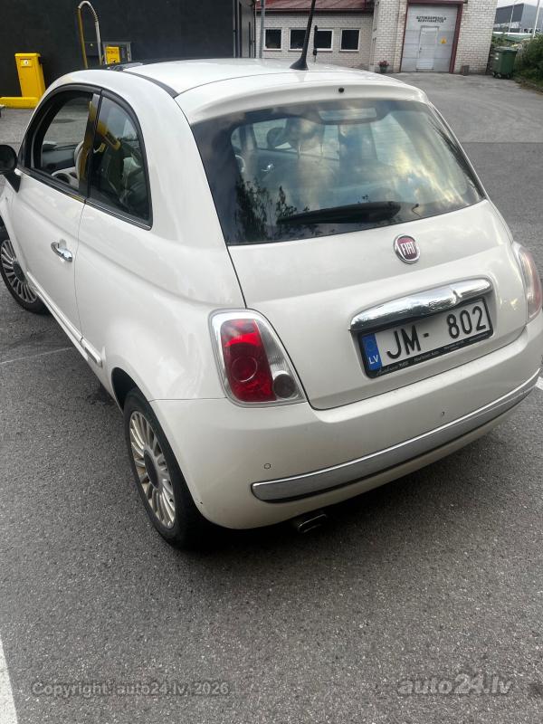 Balts Fiat 500 2014 Tallina, ar dzinēja tilpumu 1.30 L un nobraukumu 180 tūkst. km par 3150 €, foto 4 vietnē AUTOMOTO.COM.LV