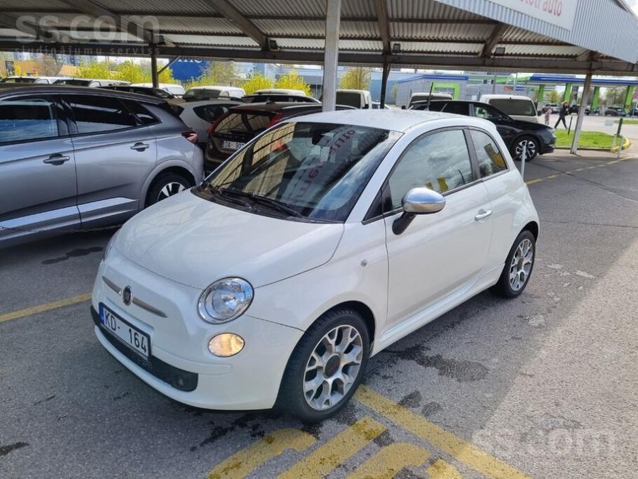 White Fiat 500 2015 in Riga, with an engine capacity of 1.20 L and mileage of 42 thousand km for 7500 €, photo 1 on AUTOMOTO.COM.LV
