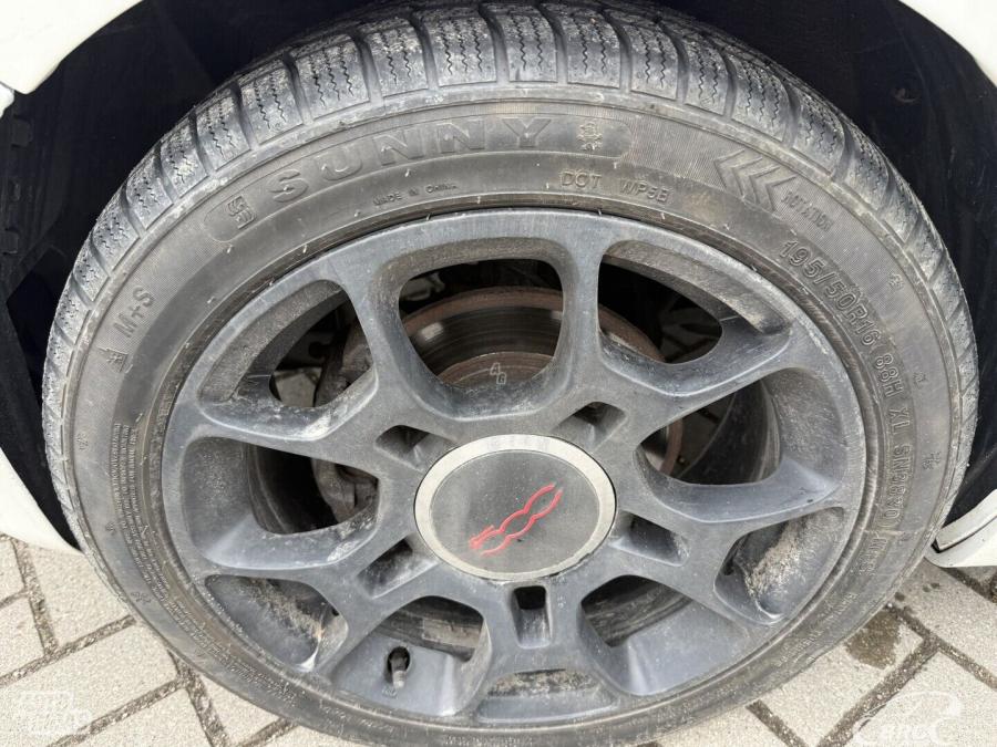 Белый Фиат 500 2015 в Авиженяй, объемом двигателя 1.20 л и пробегом 62 тыс. км за 6700 €, фото 26 на AUTOMOTO.COM.LV