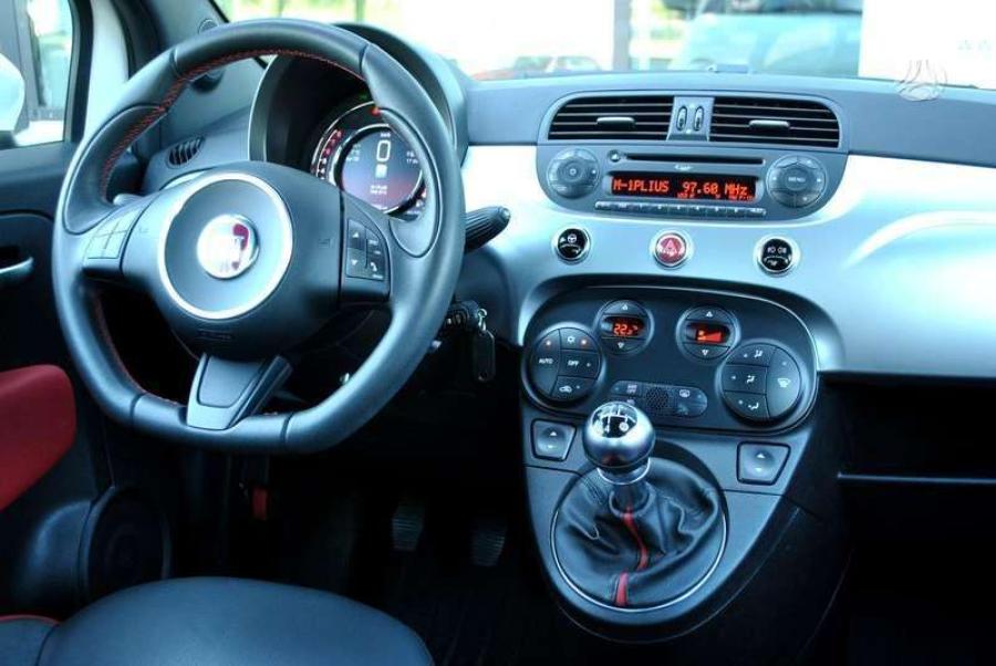 Balts Fiat 500 2015 Viļņa, ar dzinēja tilpumu 1.24 L un nobraukumu 76 tūkst. km par 7700 €, foto 9 vietnē AUTOMOTO.COM.LV