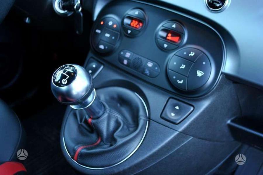 Balts Fiat 500 2015 Viļņa, ar dzinēja tilpumu 1.24 L un nobraukumu 76 tūkst. km par 7700 €, foto 16 vietnē AUTOMOTO.COM.LV