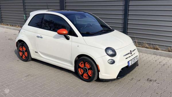 White Fiat 500 2015 in Klaipeda, with an engine capacity of 0.00 L and mileage of 74 thousand km for 6000 €, photo 2 on AUTOMOTO.COM.LV