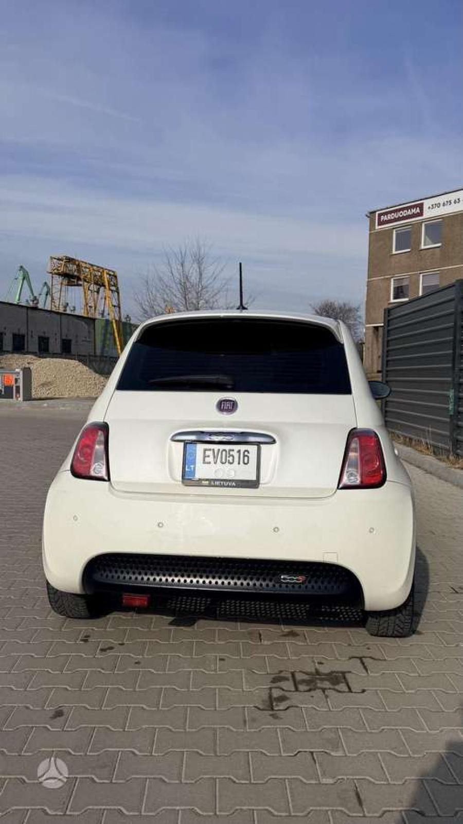 Balts Fiat 500 2015 Klaipėda, ar dzinēja tilpumu 0.00 L un nobraukumu 74 tūkst. km par 6000 €, foto 5 vietnē AUTOMOTO.COM.LV