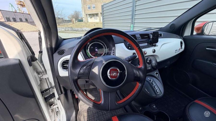 Balts Fiat 500 2015 Klaipėda, ar dzinēja tilpumu 0.00 L un nobraukumu 74 tūkst. km par 6000 €, foto 6 vietnē AUTOMOTO.COM.LV