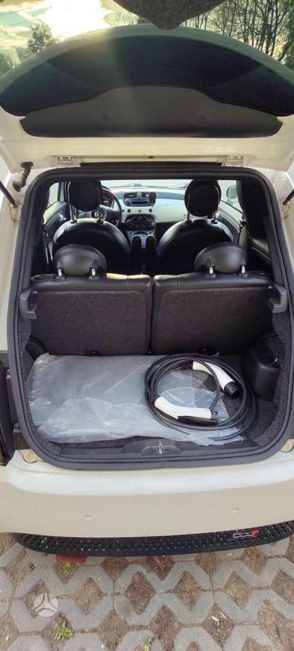 White Fiat 500 2015 in Klaipeda, with an engine capacity of 0.00 L and mileage of 74 thousand km for 6000 €, photo 8 on AUTOMOTO.COM.LV
