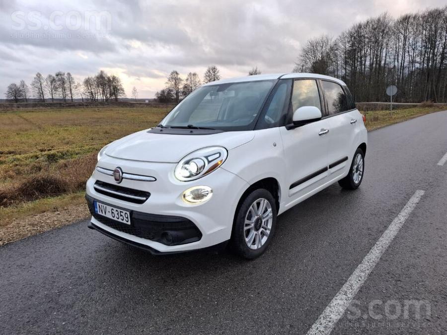 White Fiat 500 2018 in Riga, with an engine capacity of 1.40 L and mileage of 65 thousand km for 12290 €, photo 3 on AUTOMOTO.COM.LV
