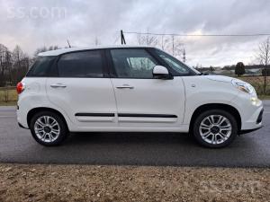 White Fiat 500 2018 in Riga, with an engine capacity of 1.40 L and mileage of 65 thousand km for 12290 €, photo 6 on AUTOMOTO.COM.LV