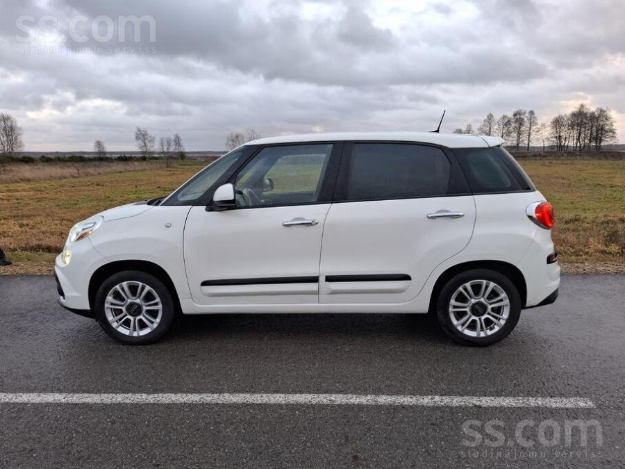 White Fiat 500 2018 in Riga, with an engine capacity of 1.40 L and mileage of 65 thousand km for 12290 €, photo 7 on AUTOMOTO.COM.LV