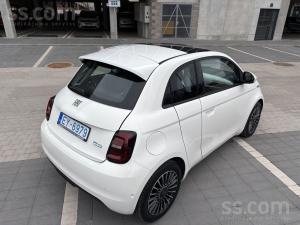 Белый Фиат 500 2022 в Рига, объемом двигателя 1.30 л и пробегом 36 тыс. км за 19900 €, фото 3 на AUTOMOTO.COM.LV