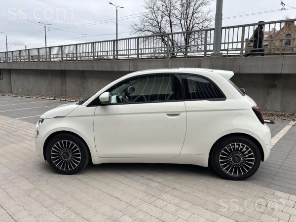 Balts Fiat 500 2022 Rīga, ar dzinēja tilpumu 1.30 L un nobraukumu 36 tūkst. km par 19900 €, foto 4 vietnē AUTOMOTO.COM.LV