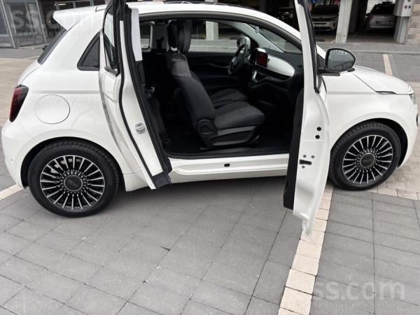 Balts Fiat 500 2022 Rīga, ar dzinēja tilpumu 1.30 L un nobraukumu 36 tūkst. km par 19900 €, foto 9 vietnē AUTOMOTO.COM.LV