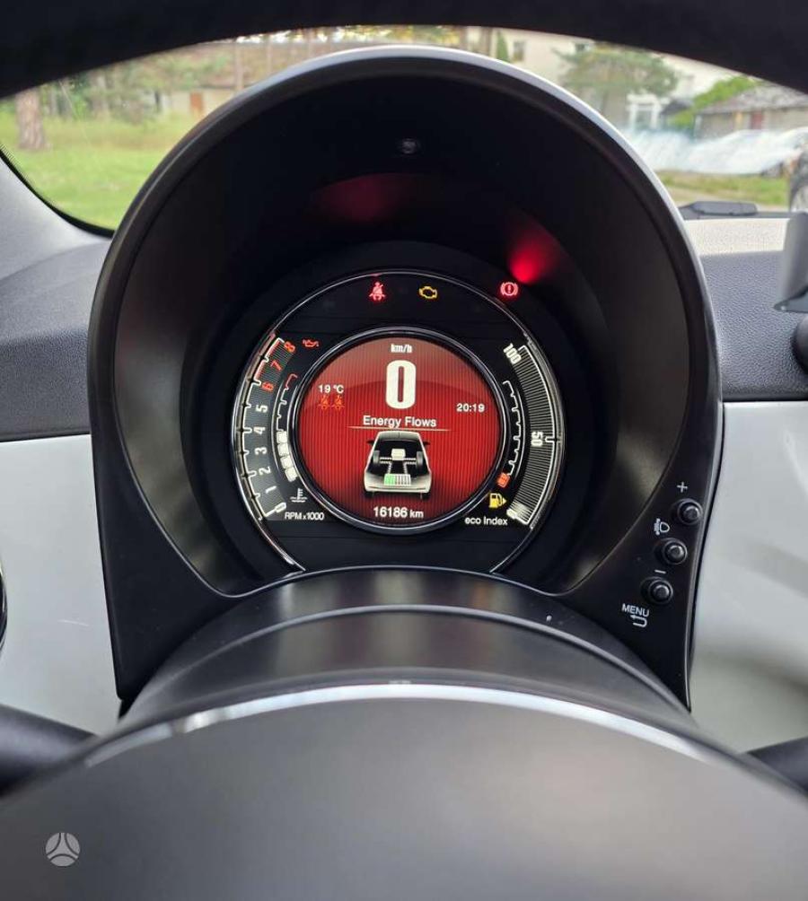 Balts Fiat 500 2022 Trakai, ar dzinēja tilpumu 1.00 L un nobraukumu 16 tūkst. km par 9800 €, foto 10 vietnē AUTOMOTO.COM.LV