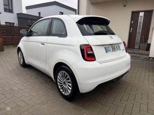 White Fiat 500 2023 in Vilnius, with an engine capacity of 0.00 L and mileage of 13 thousand km for 10300 €, photo 5 on AUTOMOTO.COM.LV