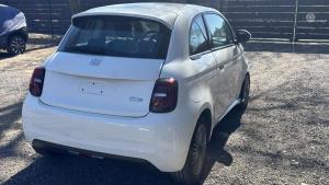 White Fiat 500 2023 in Jonava, with an engine capacity of 0.00 L and mileage of 26 thousand km for 6900 €, photo 8 on AUTOMOTO.COM.LV