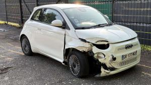 White Fiat 500 2023 in Jonava, with an engine capacity of 0.00 L and mileage of 26 thousand km for 7150 €, photo 16 on AUTOMOTO.COM.LV