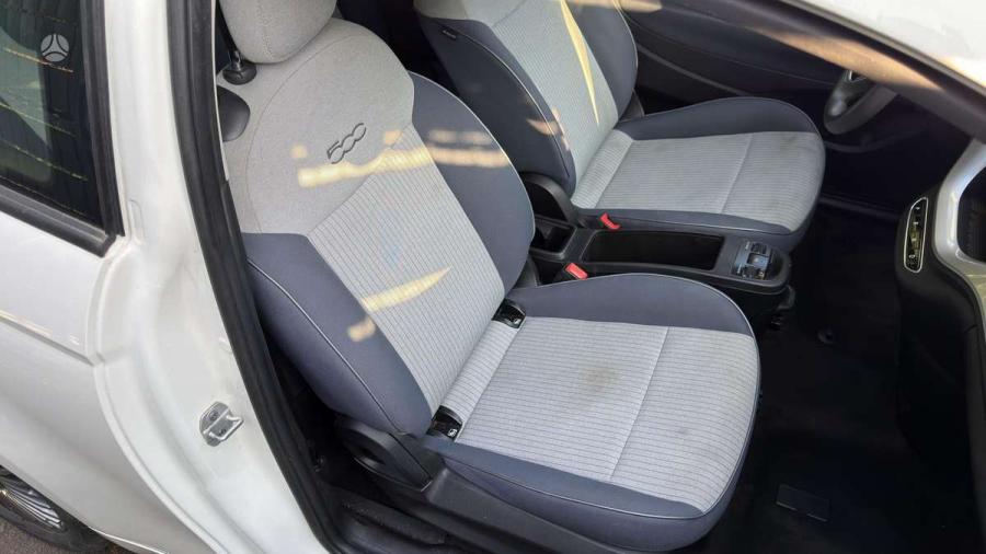 Balts Fiat 500 2023 Jonava, ar dzinēja tilpumu 0.00 L un nobraukumu 26 tūkst. km par 6900 €, foto 19 vietnē AUTOMOTO.COM.LV
