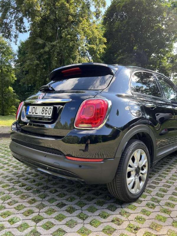 Melns Fiat 500-x 2016 Viļņa, ar dzinēja tilpumu 1.60 L un nobraukumu 120 tūkst. km par 7100 €, foto 5 vietnē AUTOMOTO.COM.LV
