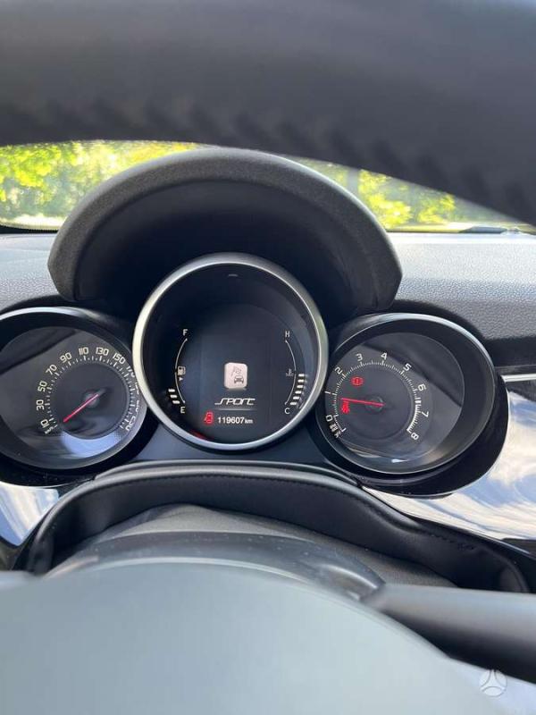 Melns Fiat 500-x 2016 Viļņa, ar dzinēja tilpumu 1.60 L un nobraukumu 120 tūkst. km par 7100 €, foto 8 vietnē AUTOMOTO.COM.LV