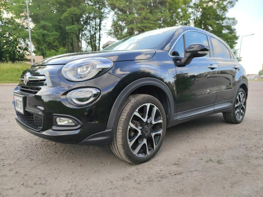 Black Fiat 500-x 2016 in Kaunas, with an engine capacity of 2.40 L and mileage of 137 thousand km for 7750 €, photo 15 on AUTOMOTO.COM.LV