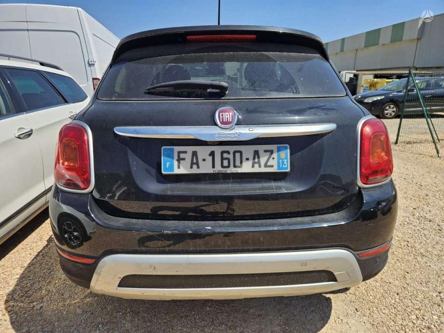 Black Fiat 500-x 2018 in Taurage, with an engine capacity of 1.40 L and mileage of 115 thousand km for 6100 €, photo 4 on AUTOMOTO.COM.LV