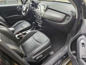 Black Fiat 500-x 2018 in Taurage, with an engine capacity of 1.40 L and mileage of 115 thousand km for 6100 €, photo 9 on AUTOMOTO.COM.LV
