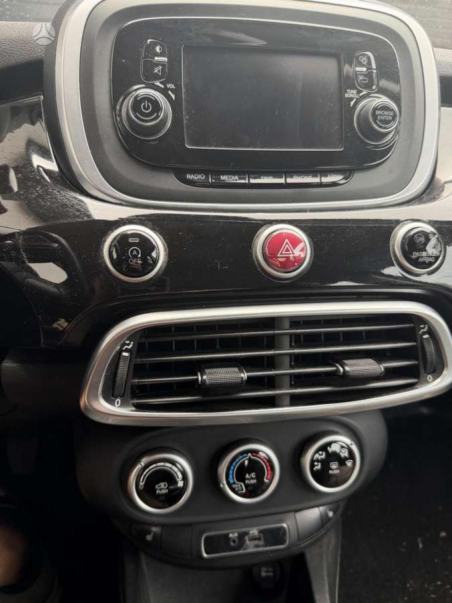 Black Fiat 500-x 2018 in Vilnius, with an engine capacity of 1.60 L and mileage of 170 thousand km for 7900 €, photo 27 on AUTOMOTO.COM.LV