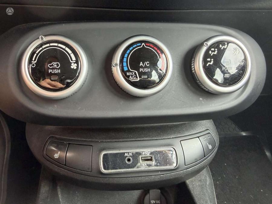 Black Fiat 500-x 2018 in Vilnius, with an engine capacity of 1.60 L and mileage of 170 thousand km for 7900 €, photo 30 on AUTOMOTO.COM.LV