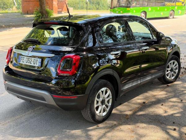 Black Fiat 500-x 2019 in Taurage, with an engine capacity of 1.00 L and mileage of 120 thousand km for 7650 €, photo 3 on AUTOMOTO.COM.LV