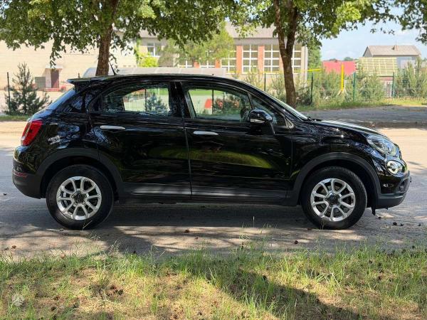 Black Fiat 500-x 2019 in Taurage, with an engine capacity of 1.00 L and mileage of 120 thousand km for 7650 €, photo 4 on AUTOMOTO.COM.LV