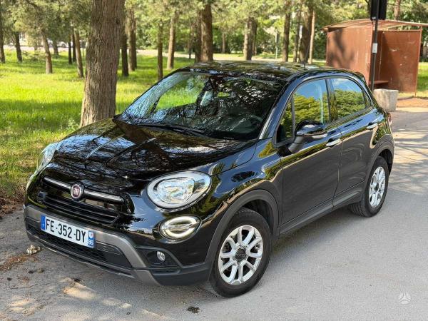 Black Fiat 500-x 2019 in Taurage, with an engine capacity of 1.00 L and mileage of 120 thousand km for 7650 €, photo 8 on AUTOMOTO.COM.LV