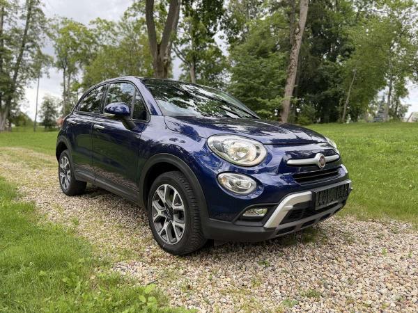 Blue Fiat 500-x 2016 in Elektrenai, with an engine capacity of 1.96 L and mileage of 188 thousand km for 8250 €, photo 3 on AUTOMOTO.COM.LV