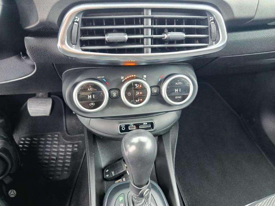 Brūns Fiat 500-x 2016 Tauragė, ar dzinēja tilpumu 2.00 L un nobraukumu 166 tūkst. km par 8350 €, foto 21 vietnē AUTOMOTO.COM.LV