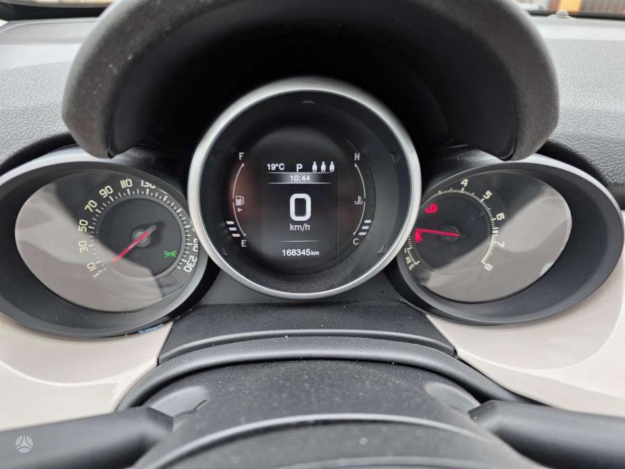 Brūns Fiat 500-x 2018 Kretinga, ar dzinēja tilpumu 1.40 L un nobraukumu 166 tūkst. km par 6900 €, foto 13 vietnē AUTOMOTO.COM.LV