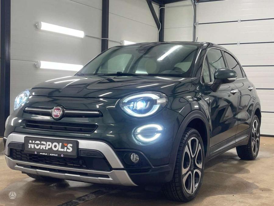 Green Fiat 500-x 2018 in Vilnius, with an engine capacity of 1.33 L and mileage of 162 thousand km for 9922 €, photo 1 on AUTOMOTO.COM.LV