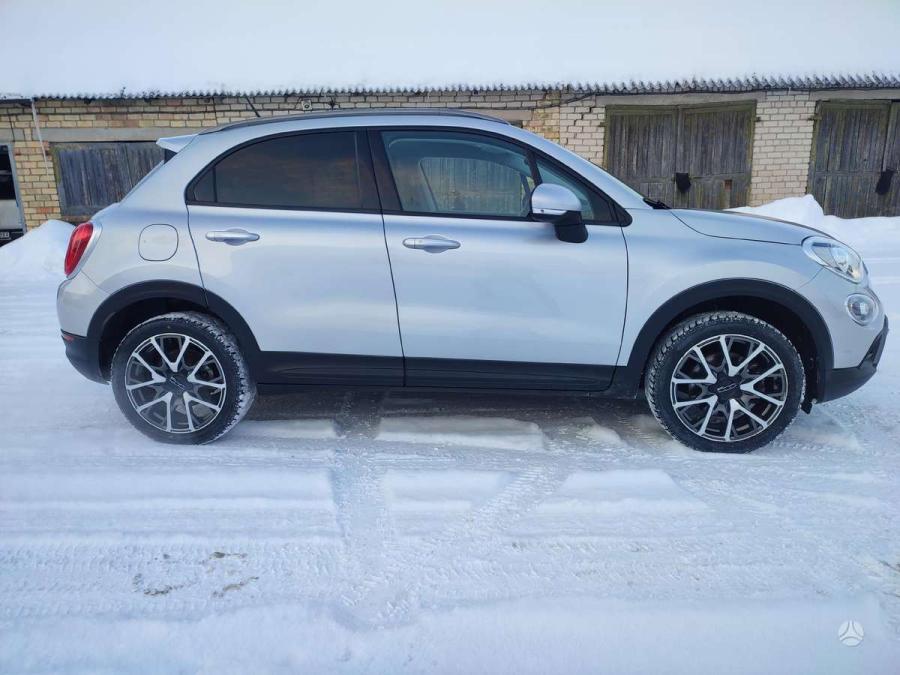 Grey Fiat 500-x 2018 in Pakruojis, with an engine capacity of 1.40 L and mileage of 65 thousand km for 9500 €, photo 4 on AUTOMOTO.COM.LV